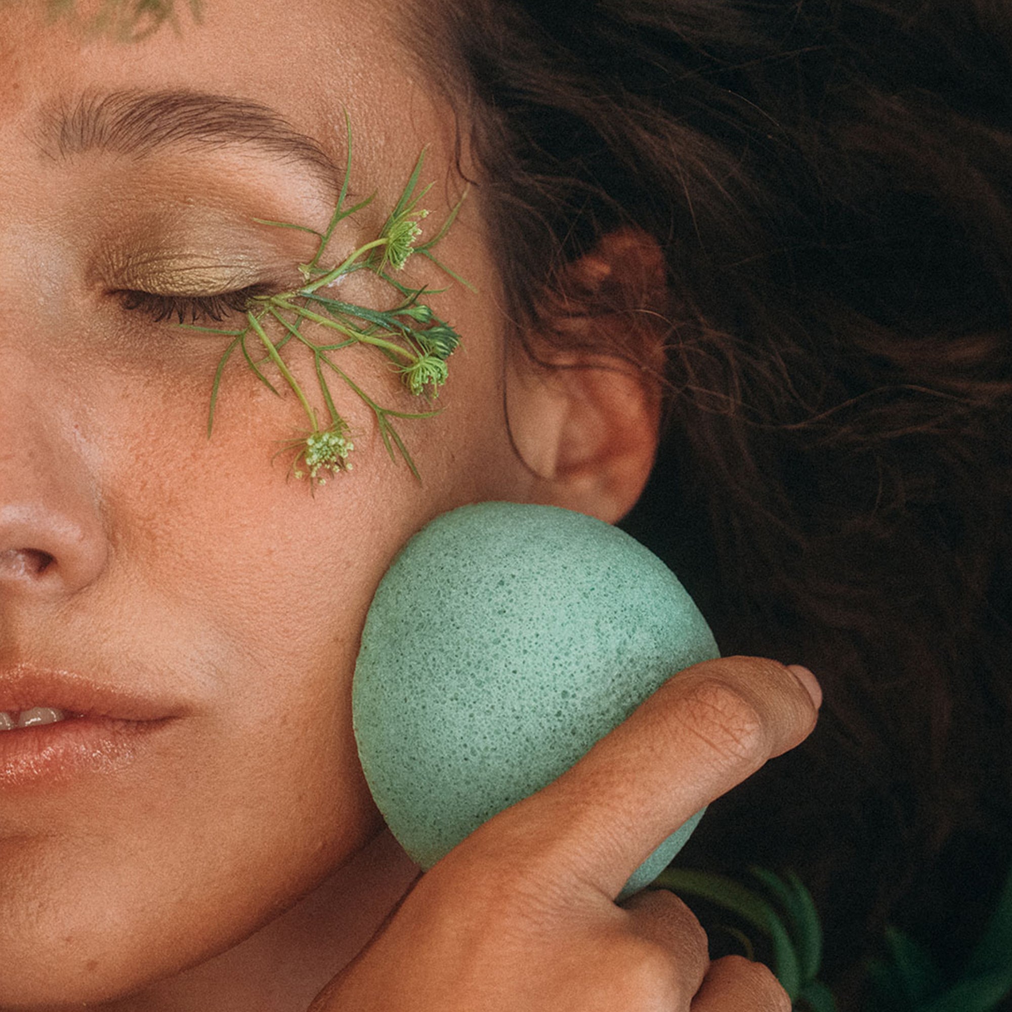 Konjac Sponge - Green Tea – Astrid Alchemy